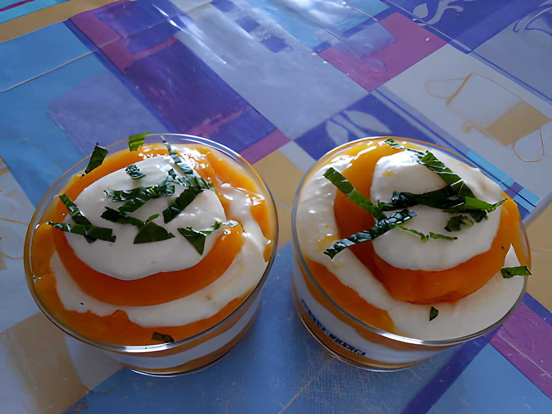 Recette de MOUSSE LEGERE RICOTTA PECHES