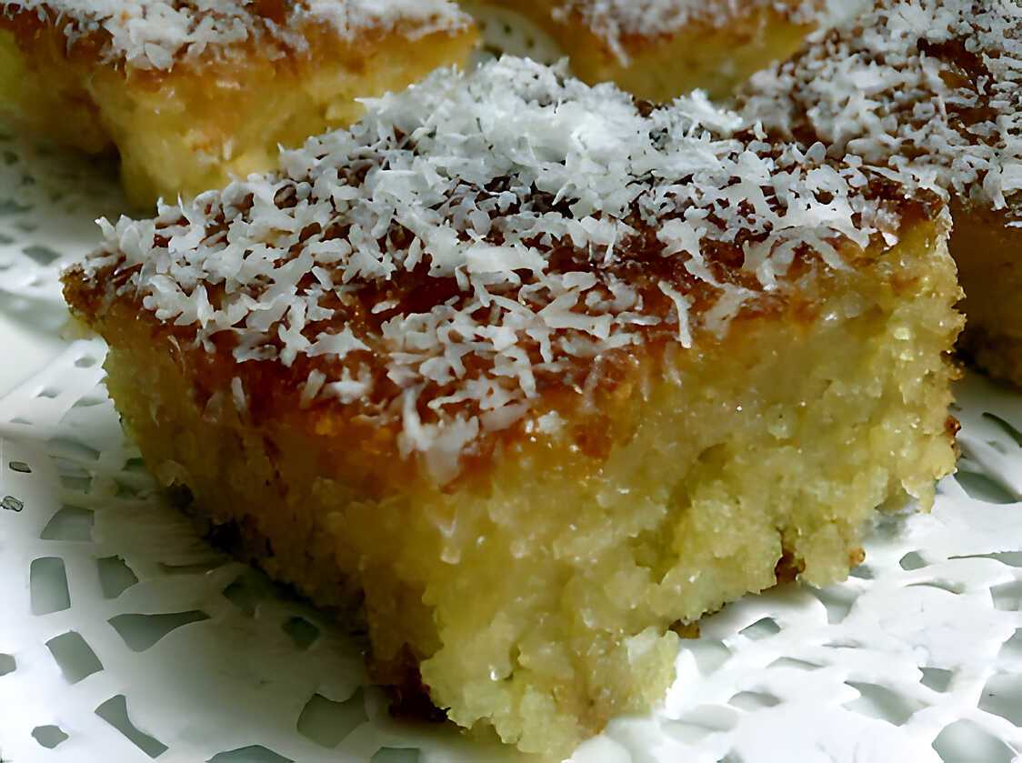 Recette de Basboussa à la noix de coco par djoumana cuisine