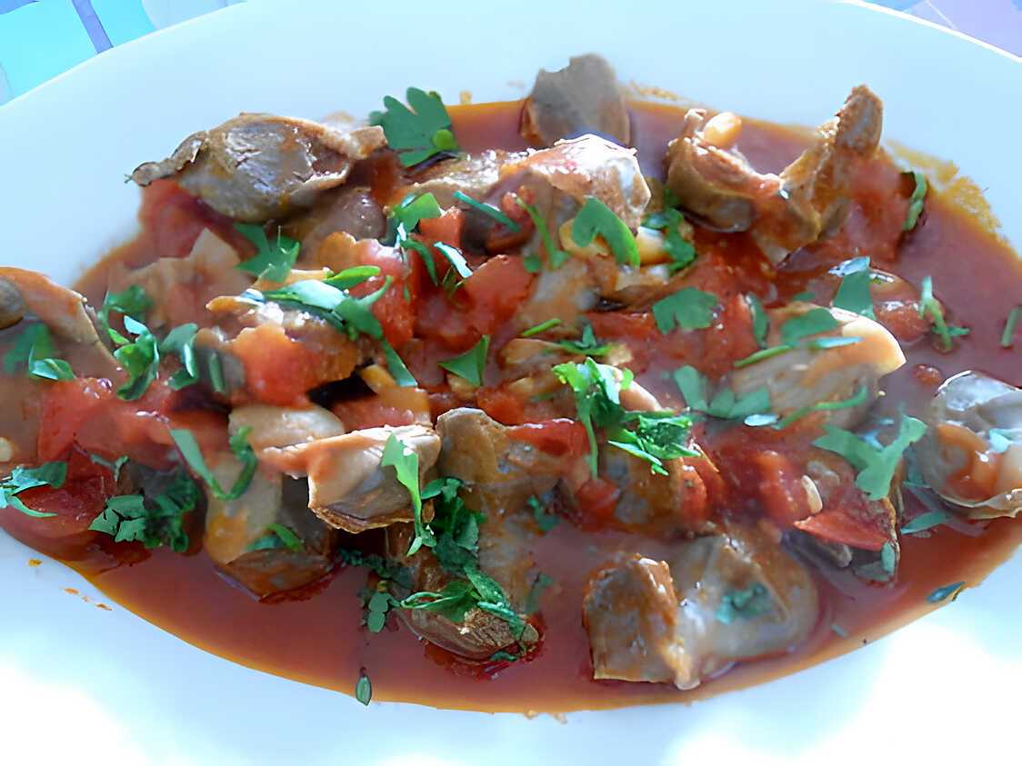 Recette de GESIERS DE DINDE SAUCE TOMATE PIQUANTE