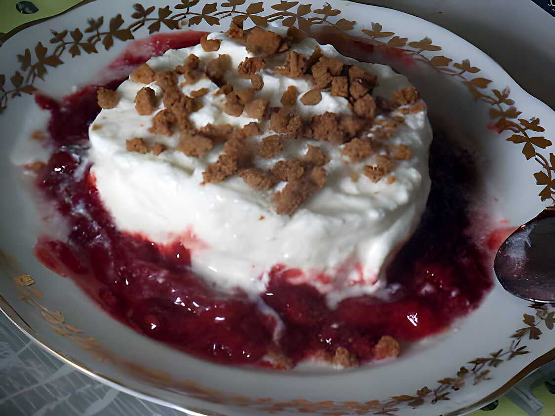 Recette de Faisselle a la confiture fraises des bois au vinaigre ...