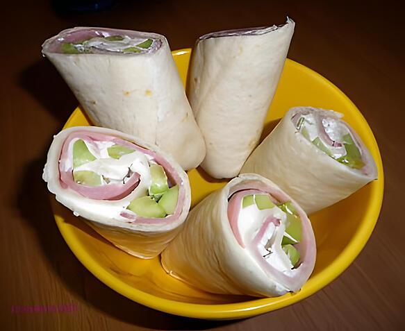 Recette de Wraps jambon, chèvre, concombre