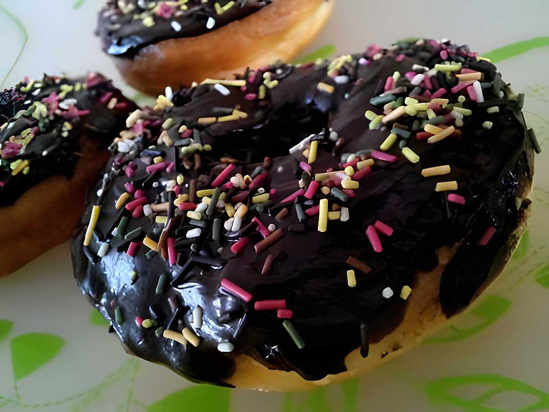 Recette de Donuts au Nutella colorés