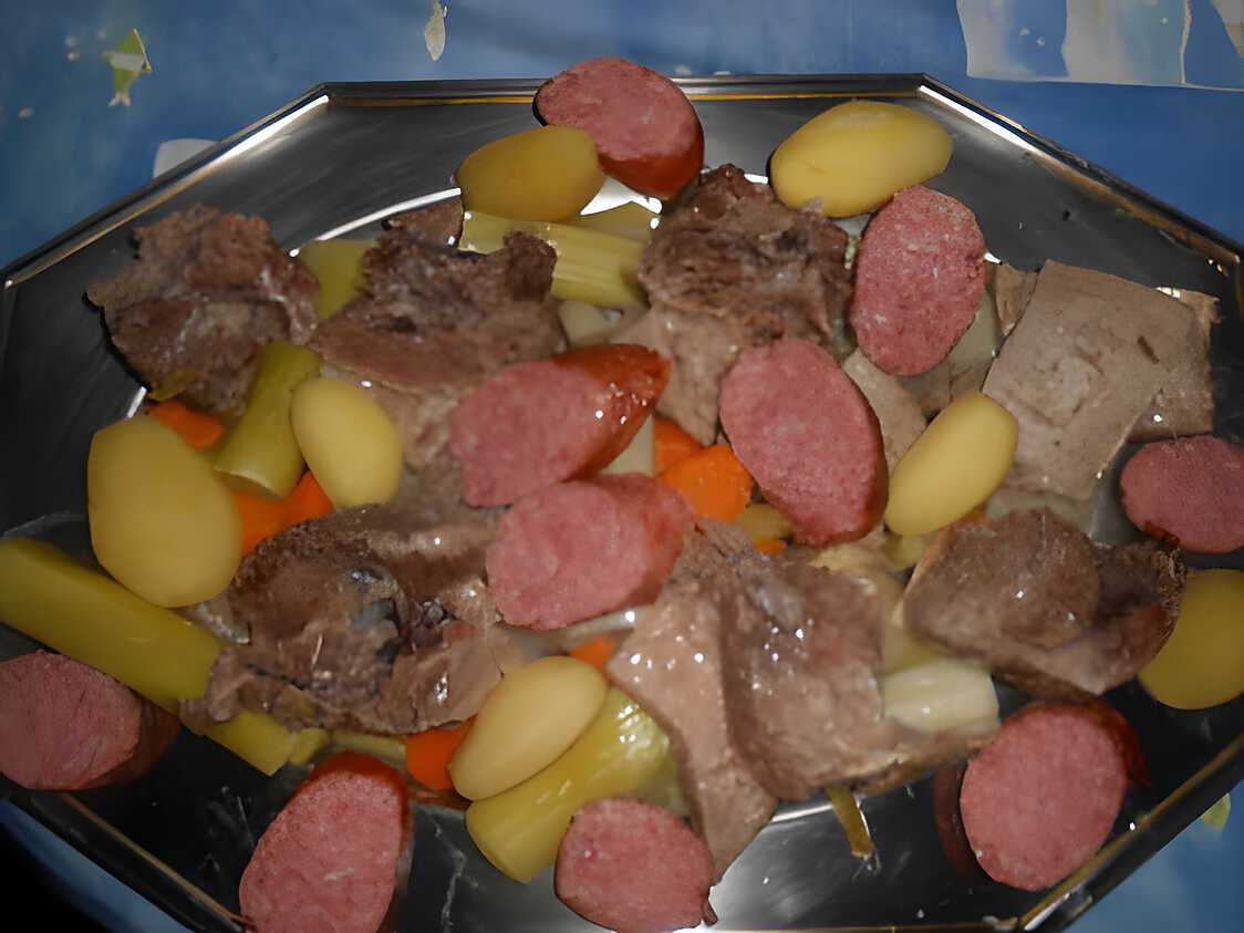 Recette de Plat de cotes et morteau en pot au feu