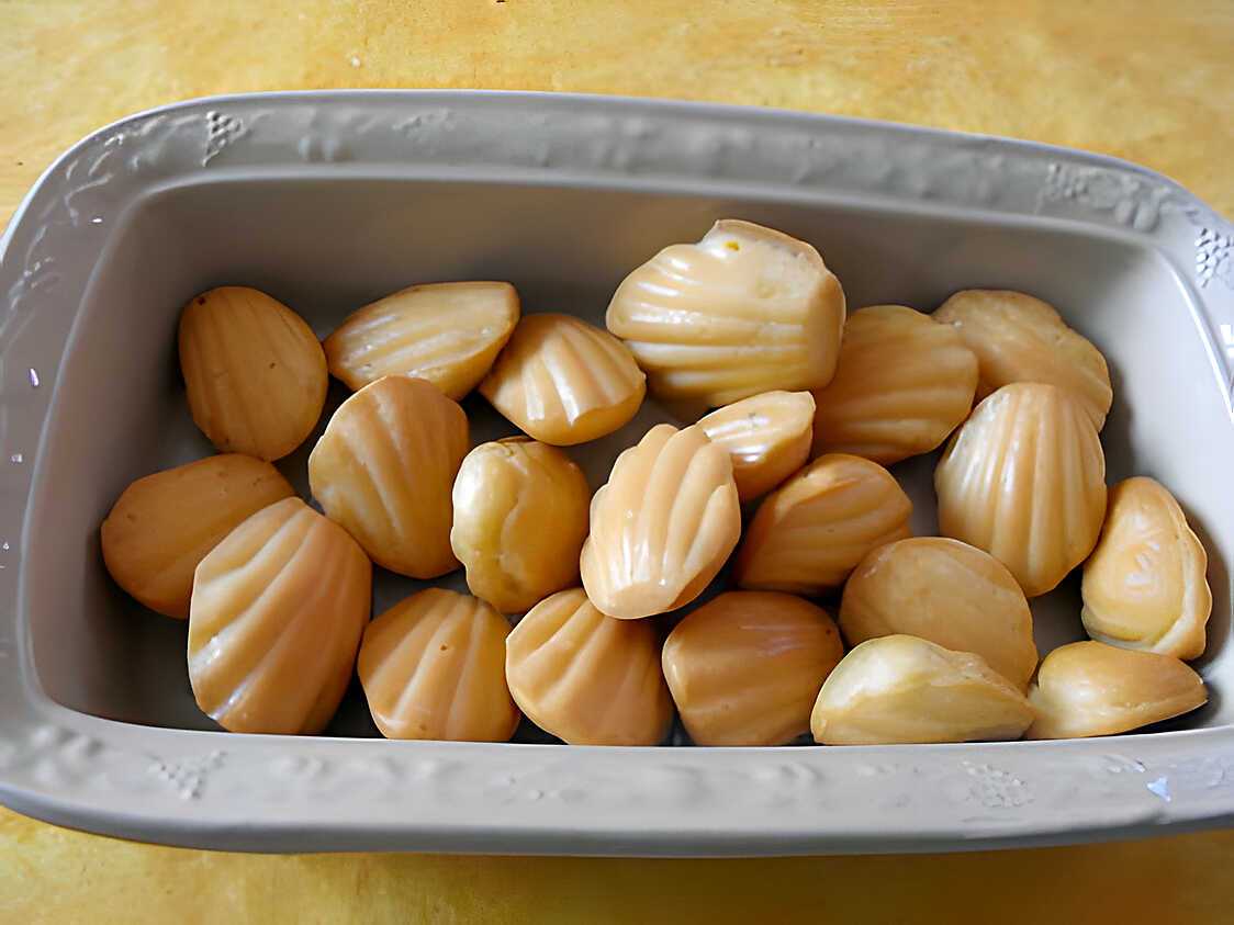 Recette de MINI MADELEINES AU BOURSIN