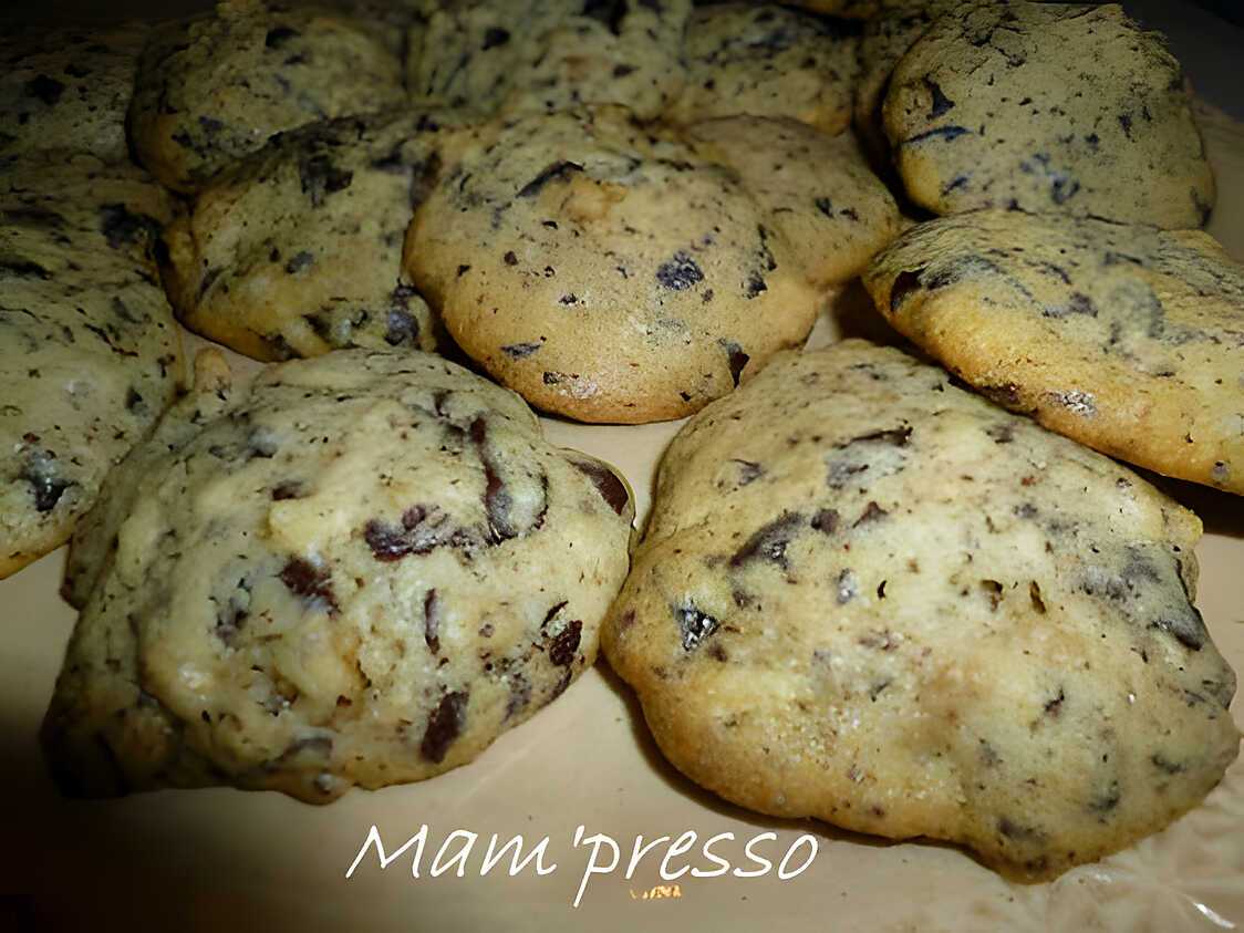 Recette de Cookies noix et chocolat noir