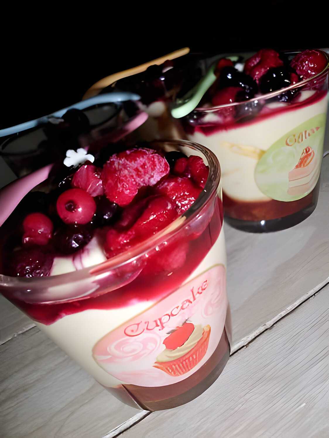 Recette de Tiramisu crousillant aux fruits rouge en verrines