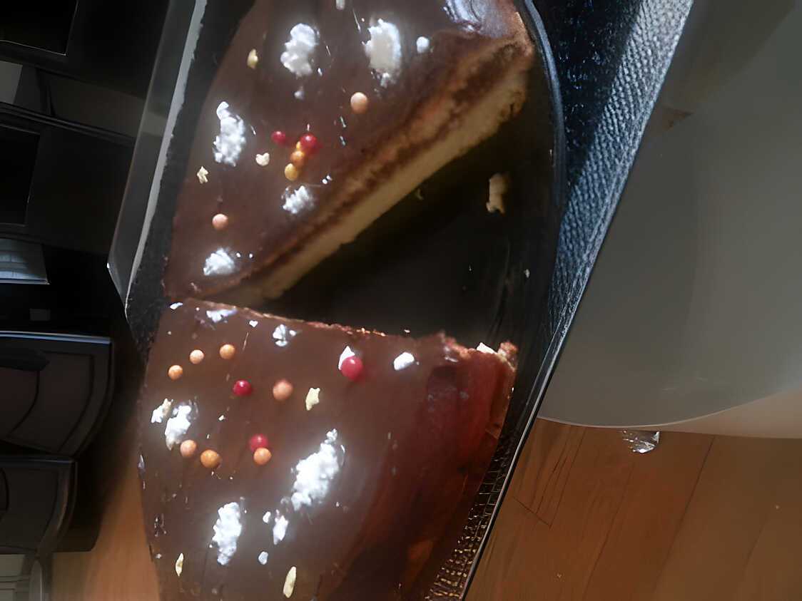 Recette de Génoise fourée à la crème carambar