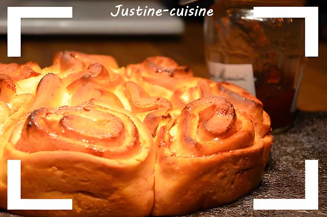 Recette de Brioche à la confiture de fraise
