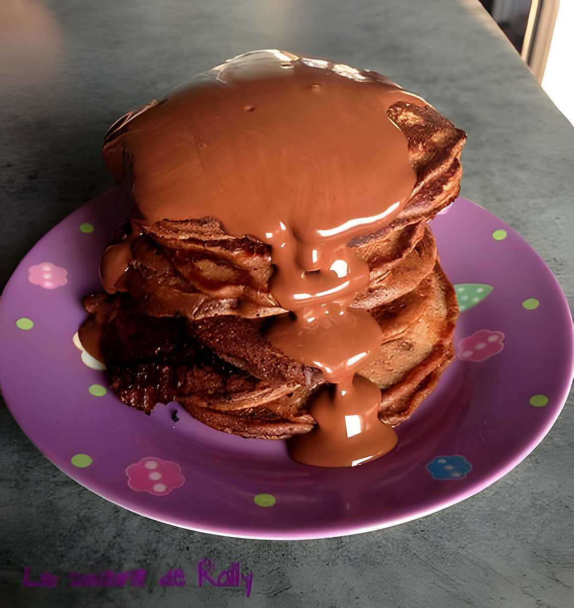 Recette de Pancakes au chocolat, sauce chocolat