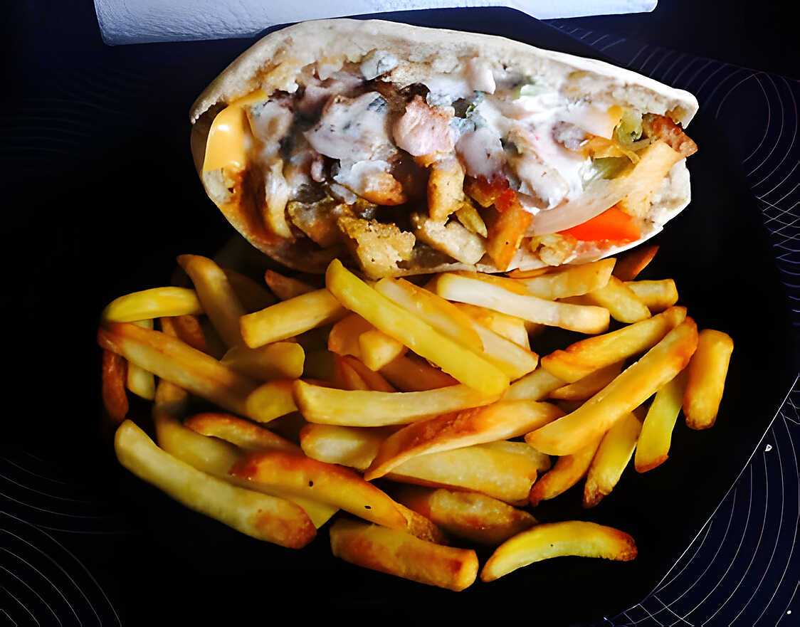 Recette de Kebab au poulet épicée sauce blanche