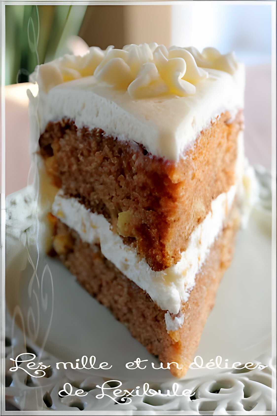Recette de ~Gâteau aux carottes glaçage au beurre~