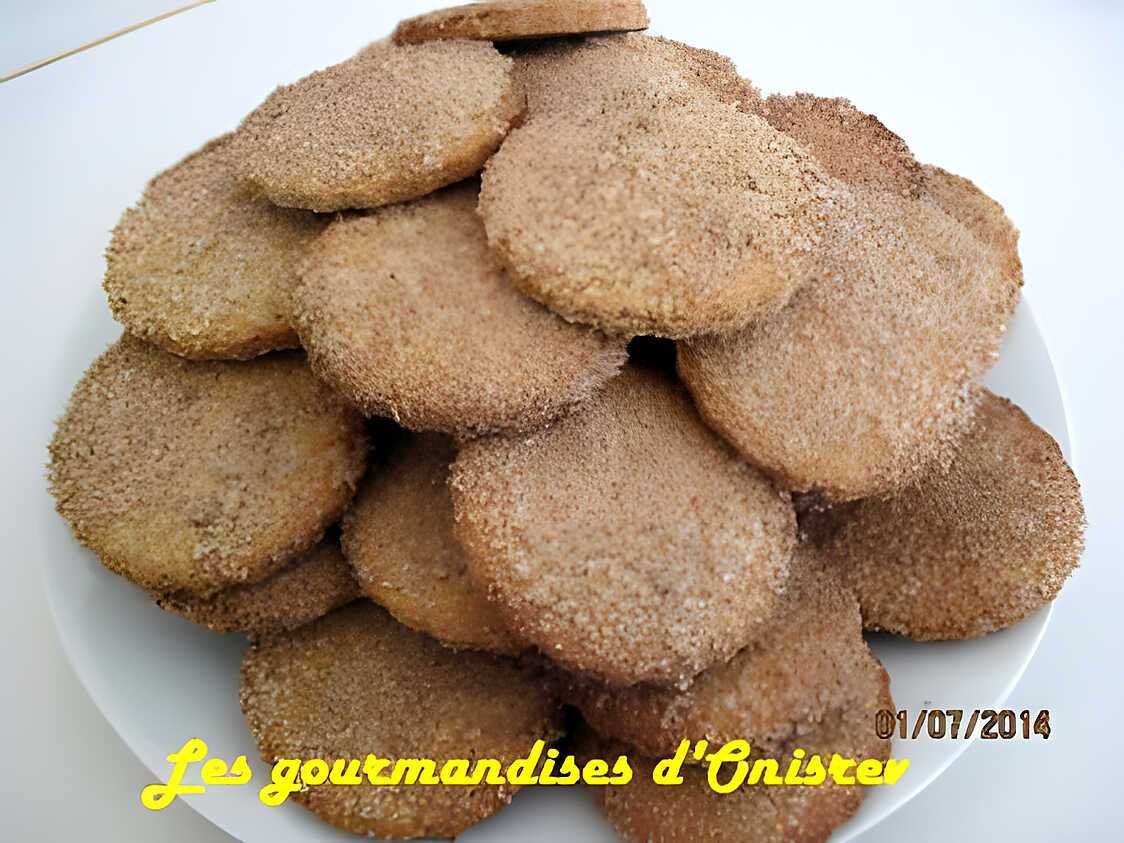 Recette de Petits sablés noix de coco-cannelle