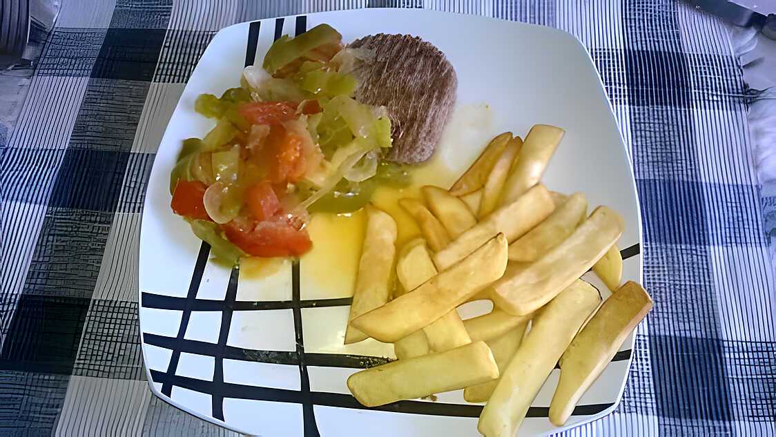 Recette de STEAK HACHE A LA CREOLE par Ma truffe 2