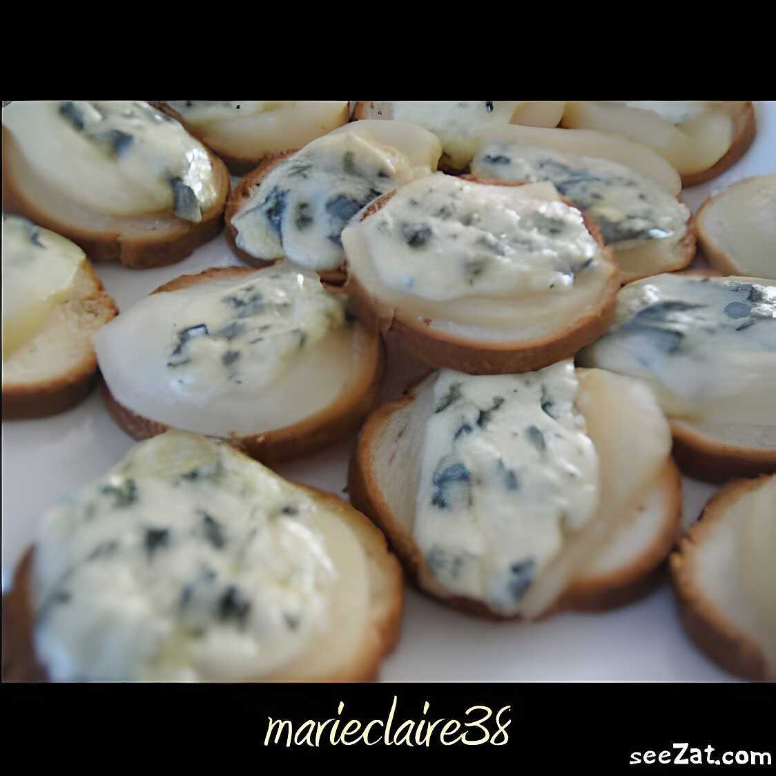 Recette de Toasts salés sucrée,poire fourme d'ambert