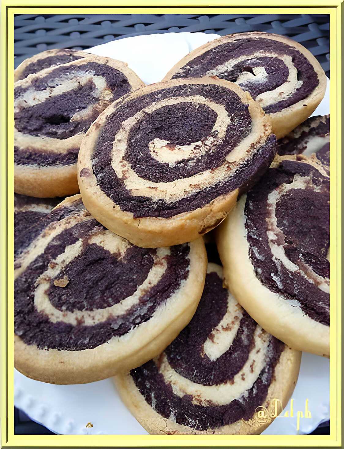 Recette de Petits sablés chocolat/vanille en forme de spirale