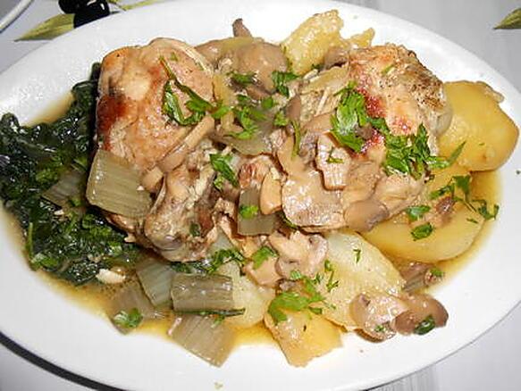 Recette de PILONS DE DINDE POMMES DE TERRE ET BLETTES