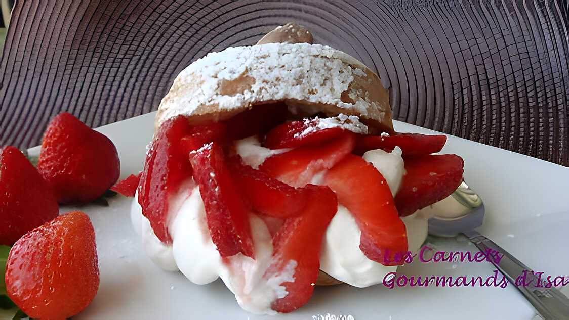 Recette de TROP CHOUX !!!!! MES CHOUX CHANTILLY A LA ROSE ET AUX FRAISES