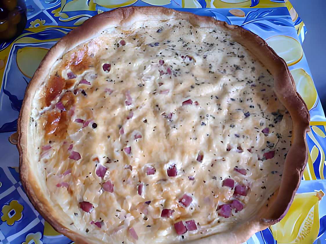 Recette de Quiche lardons/ jambon/moutarde