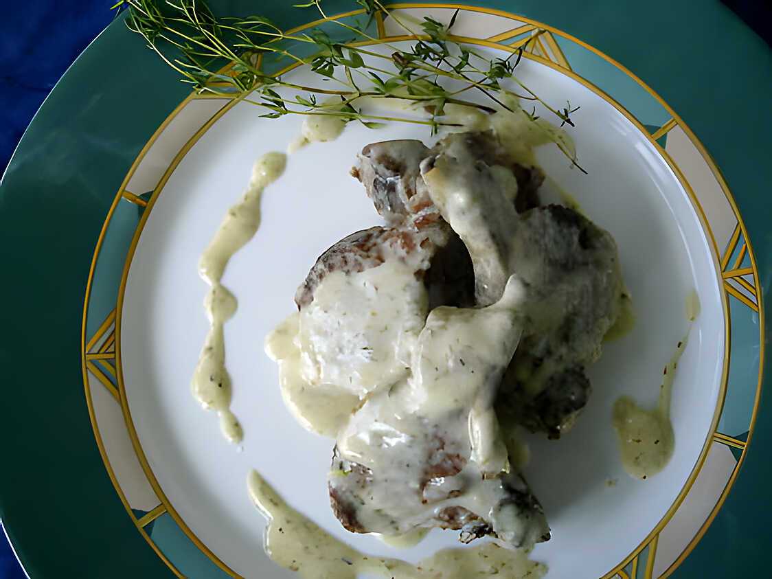 Recette de Cotelettes d'Agneau a la sauce a l'Ail et Thym