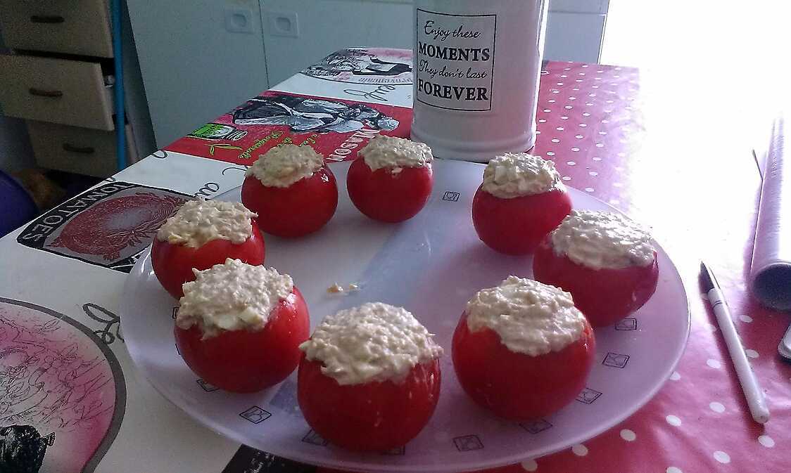 Recette de Tomate au thon par veroangedevo
