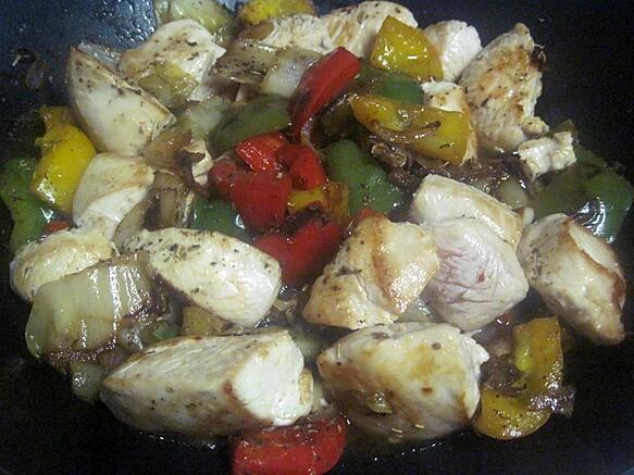 Recette de Légumes variés aux cubes de poulet. par cuisinette