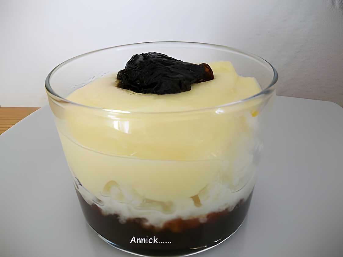 Recette de Riz au lait sur lit de crème de pruneaux