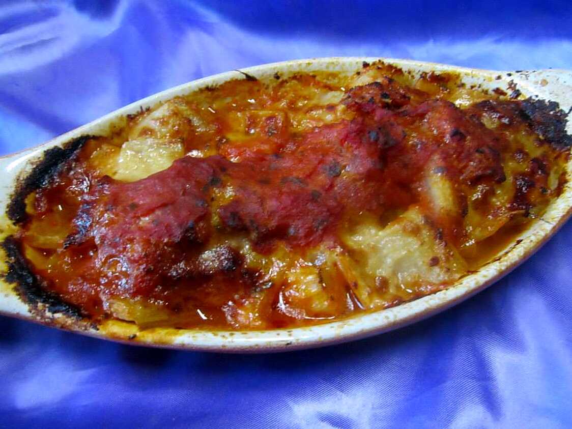 Recette de Blettes à la sauce tomates. parmesan. gratinées. par cuisinette