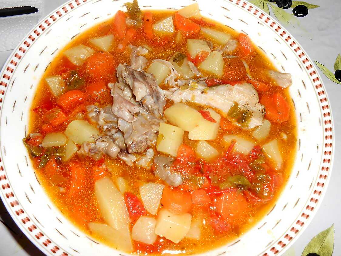 Recette de PETITE SOUPE QUEUE ET PIED DE COCHON