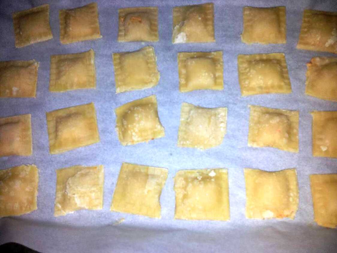 Recette de Raviolis faits maison farcis au chorizo et parmesan