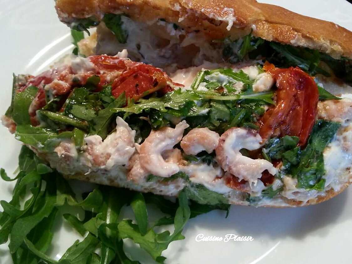 Recette de Sandwich aux crevettes grises du Nord, roquette et tomate séchée