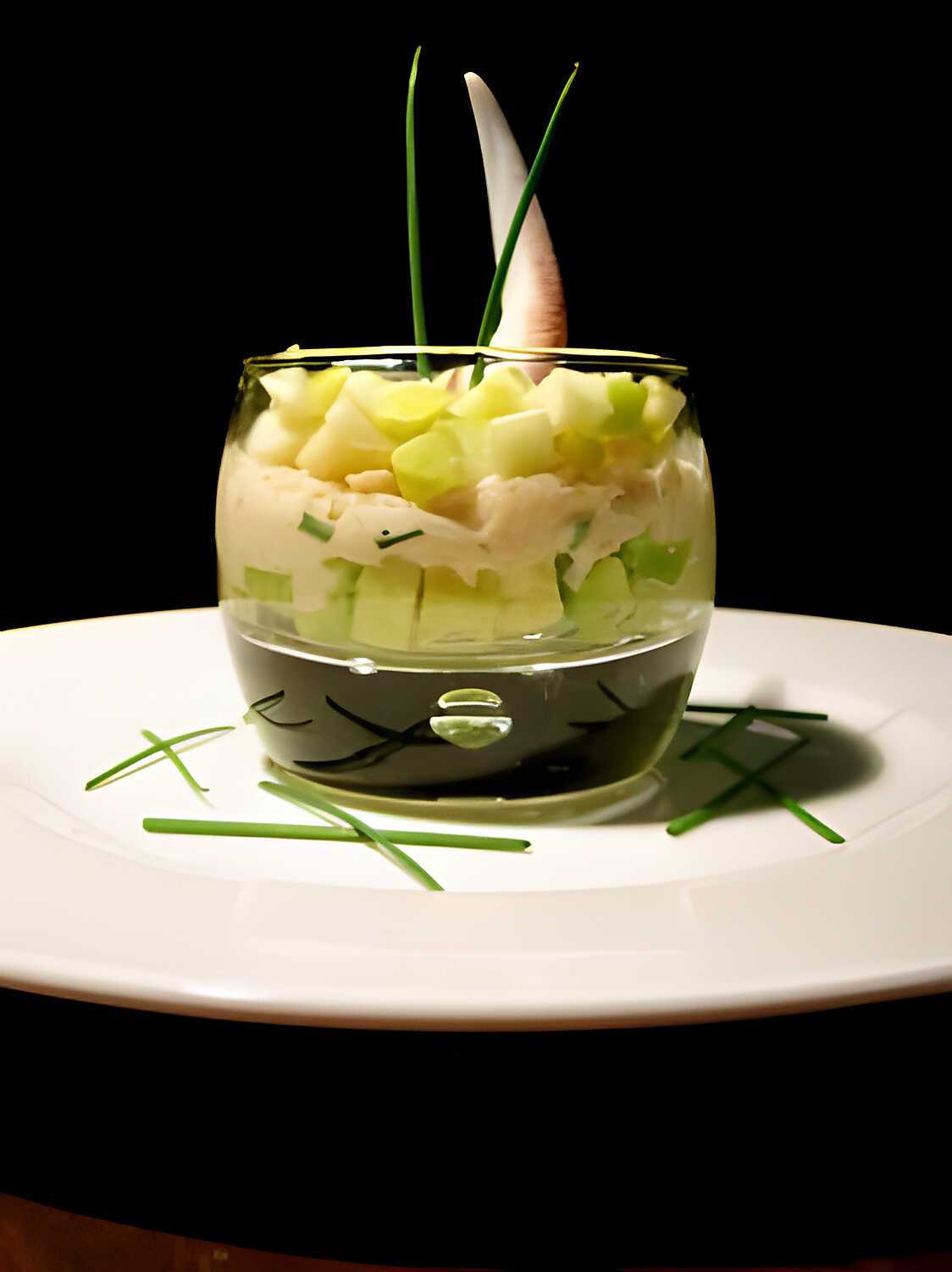 Recette de Verrine d'araignée de mer sauce cocktail, avocat et granny ...