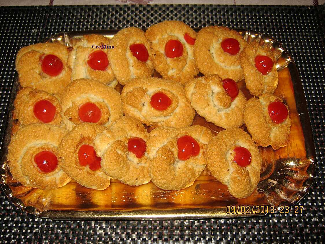 Recette de BISCUITS AUX AMANDES par CreMina