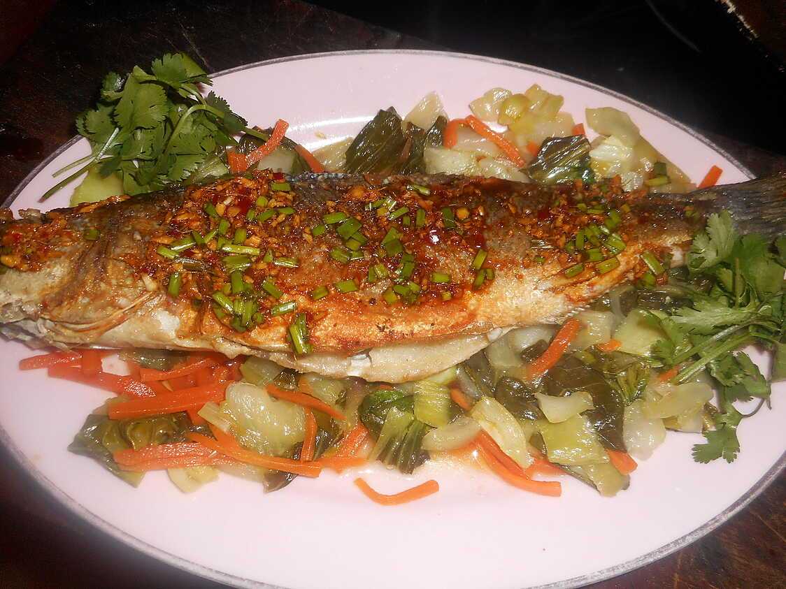 Recette de Bar frit à la chinoise sauce au gingembre