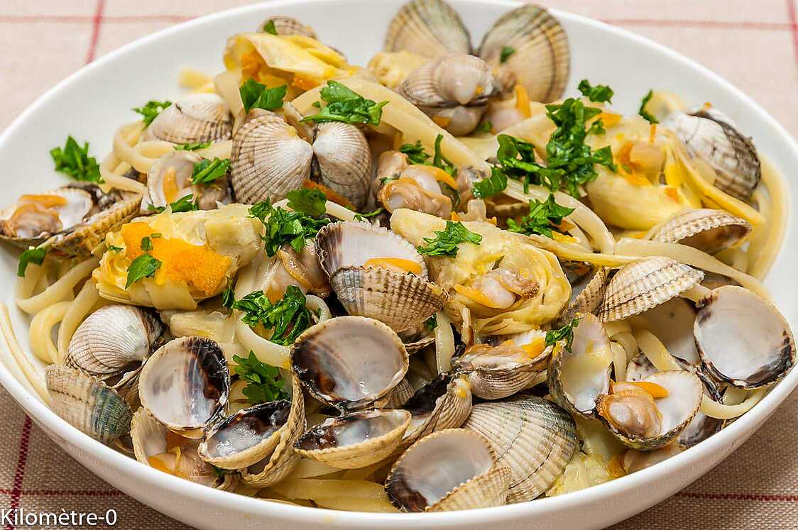 Recette de Pâtes aux coques et aux artichauts