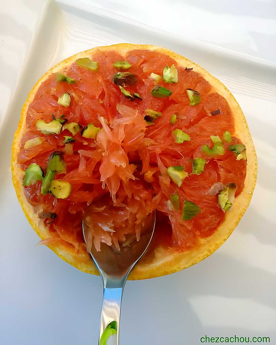 Recette de Le pamplemousse rôti aux pistaches