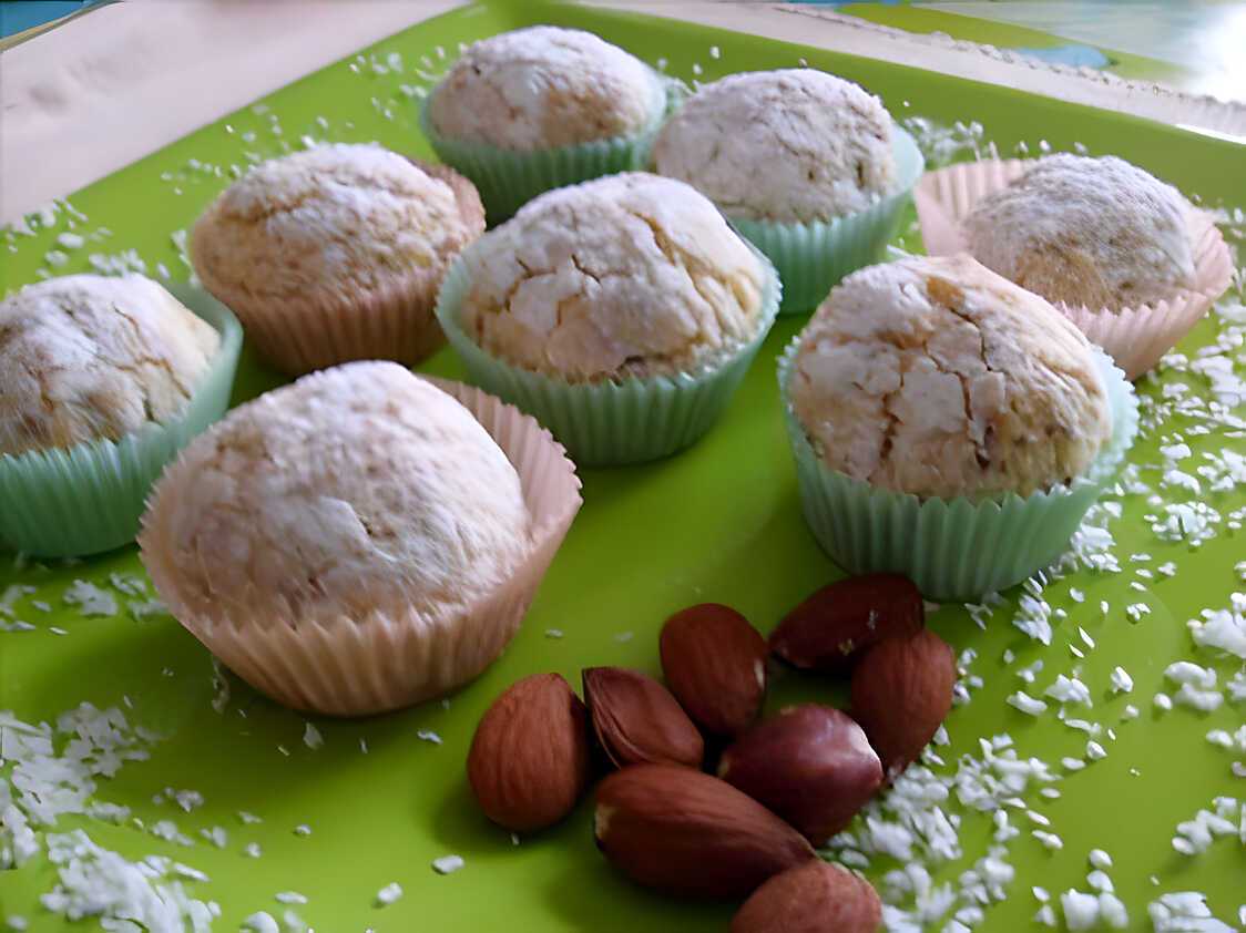 Recette de Bouchées aux amandes et noix de coco de Bouchra