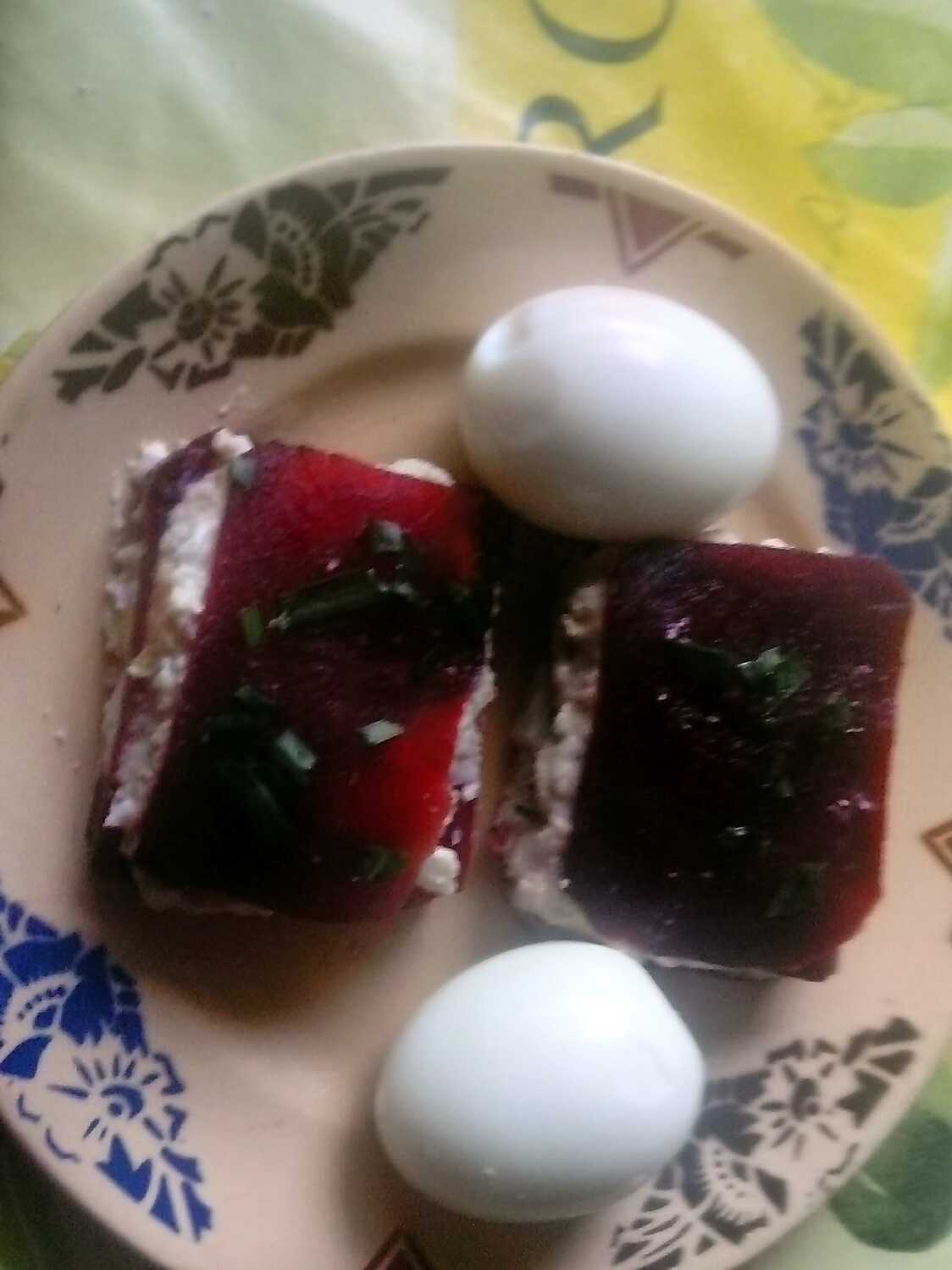 Recette de Mille feuille de betteraves au crabe