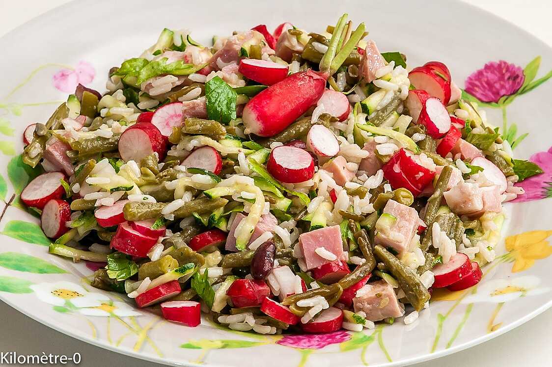 Recette de Salade de haricots, jambon, courgettes, radis et salicornes