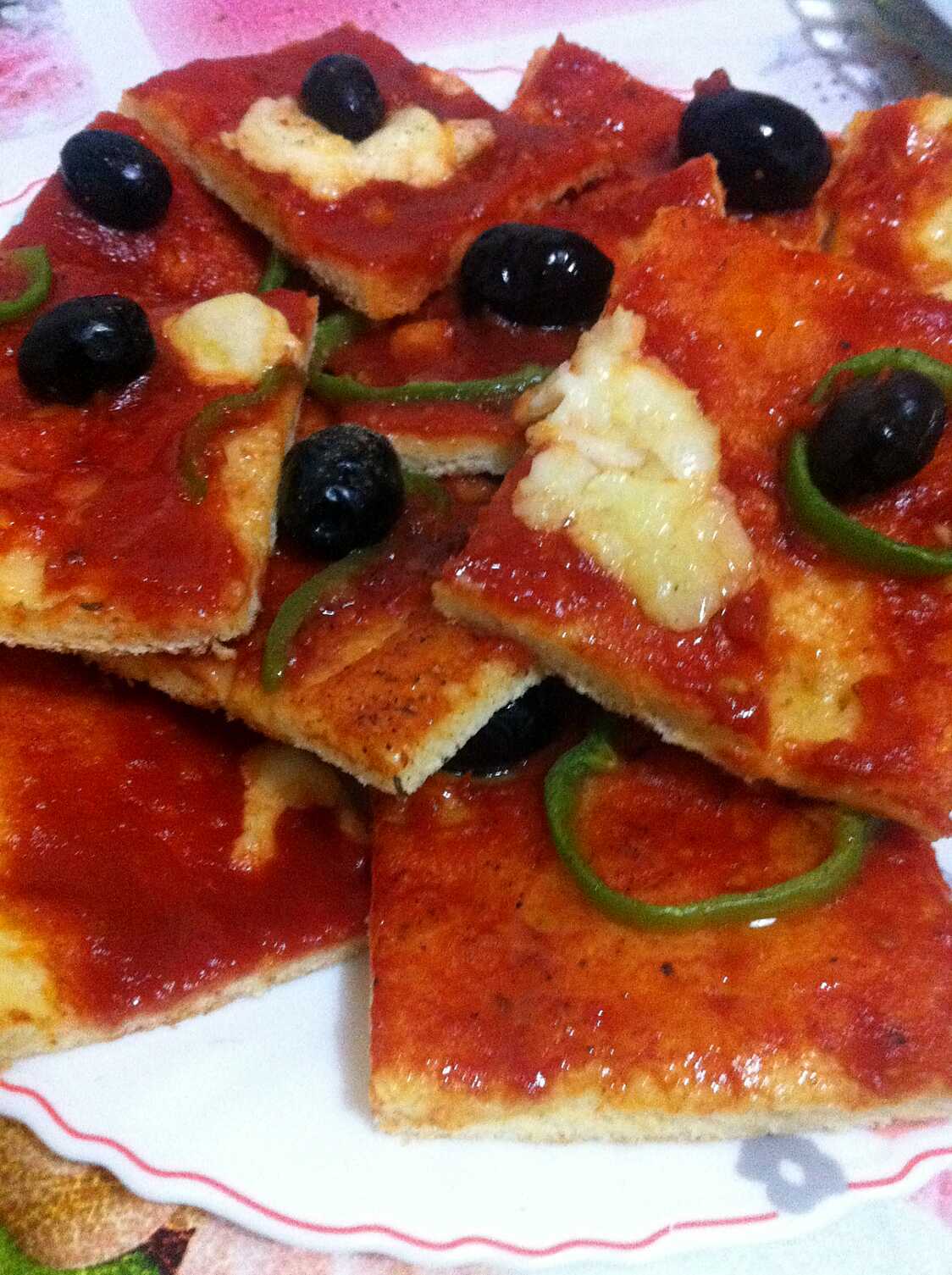 Recette de Pizza carré a la semoule