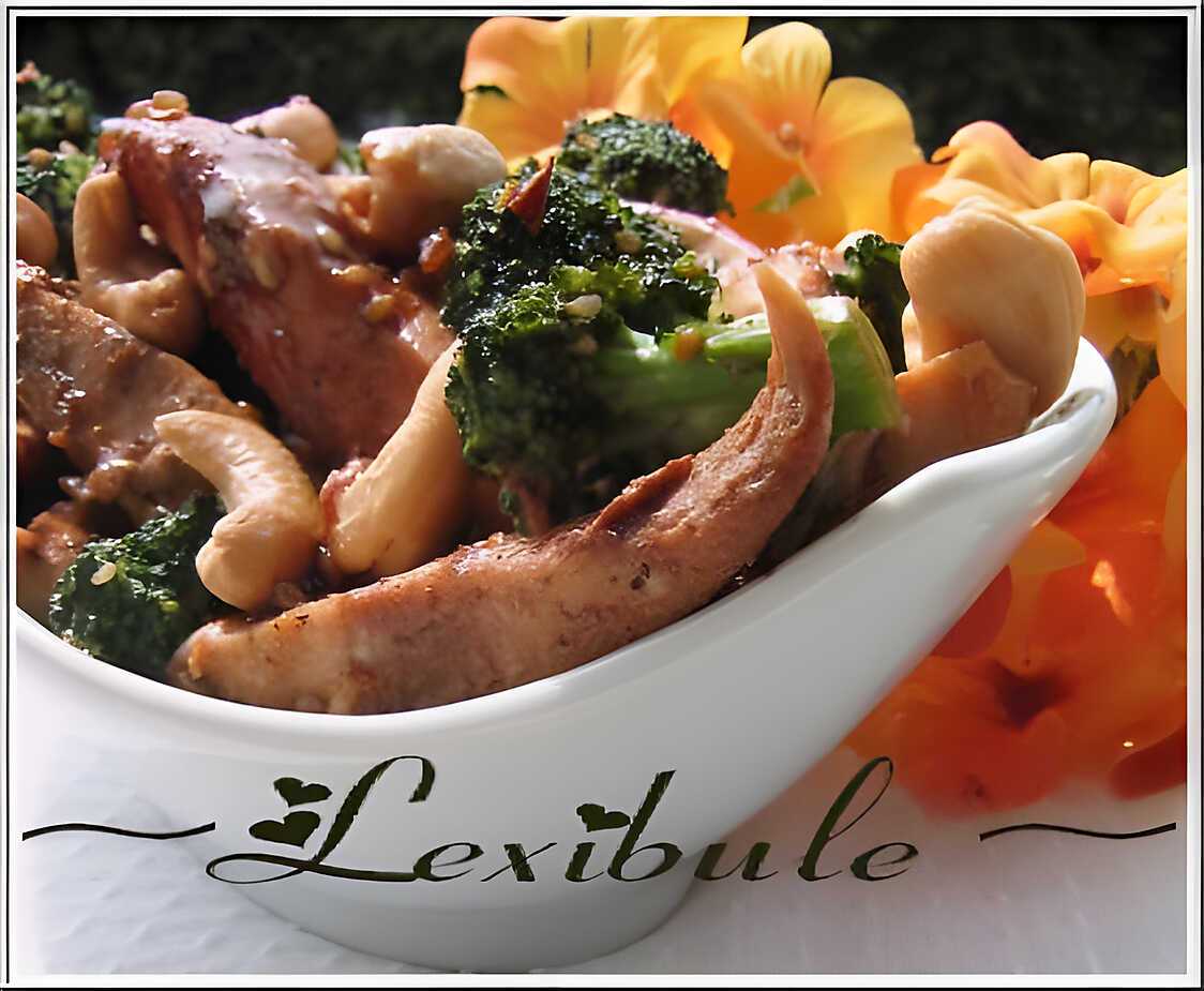 Recette de Poulet et brocoli à l'asiatique avec cajous