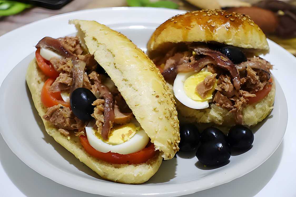 Recette de PAN BAGNAT NIÇOIS RAPIDE ET FACILE