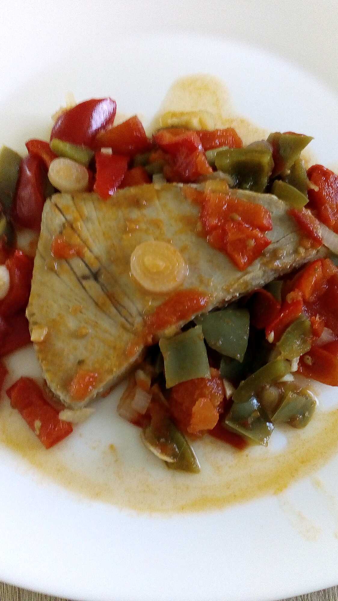 Recette de Steak de thon basquaise