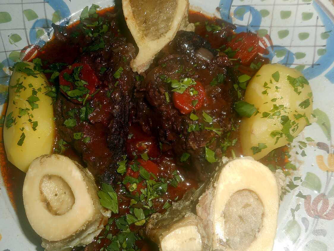 Recette de Joue de boeuf braissée et os à moelle