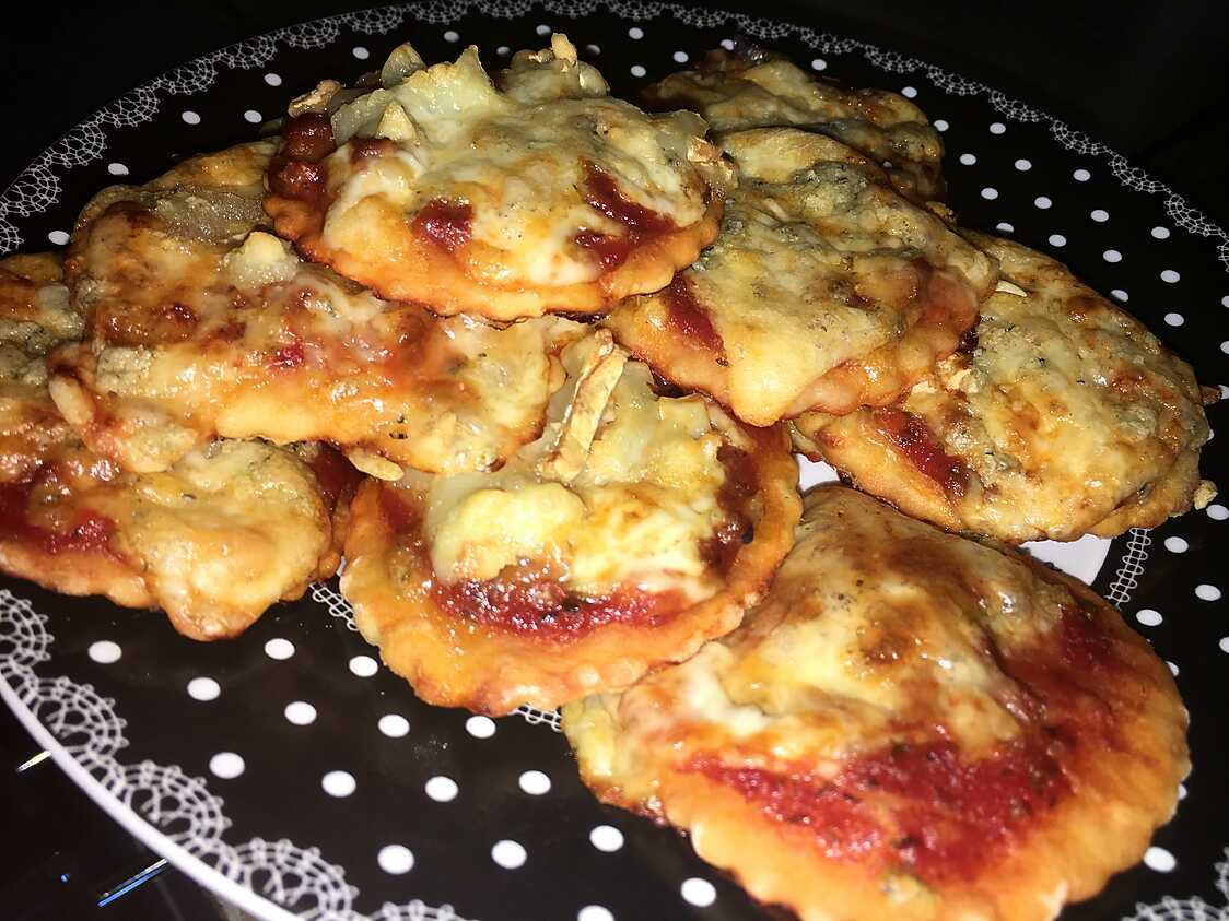 Recette de Pizzettes apéritives