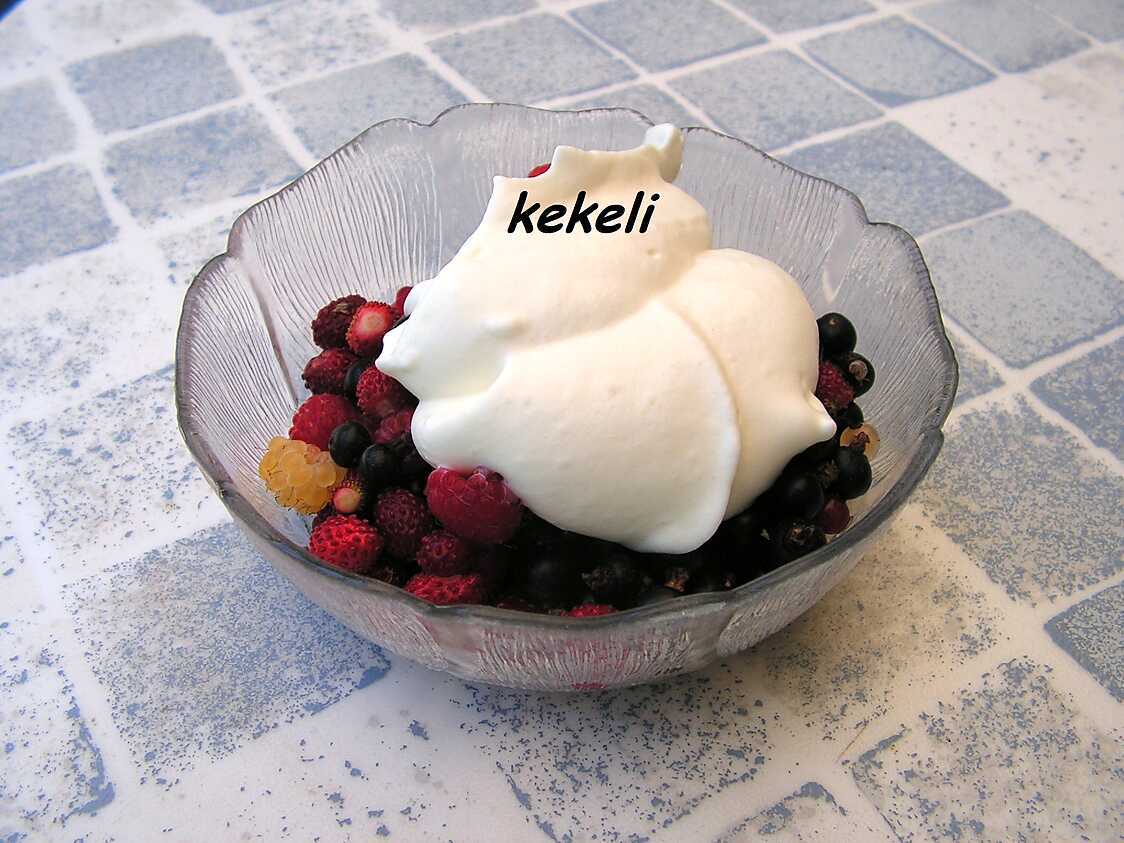 Recette de Fruits rouges à la chantilly