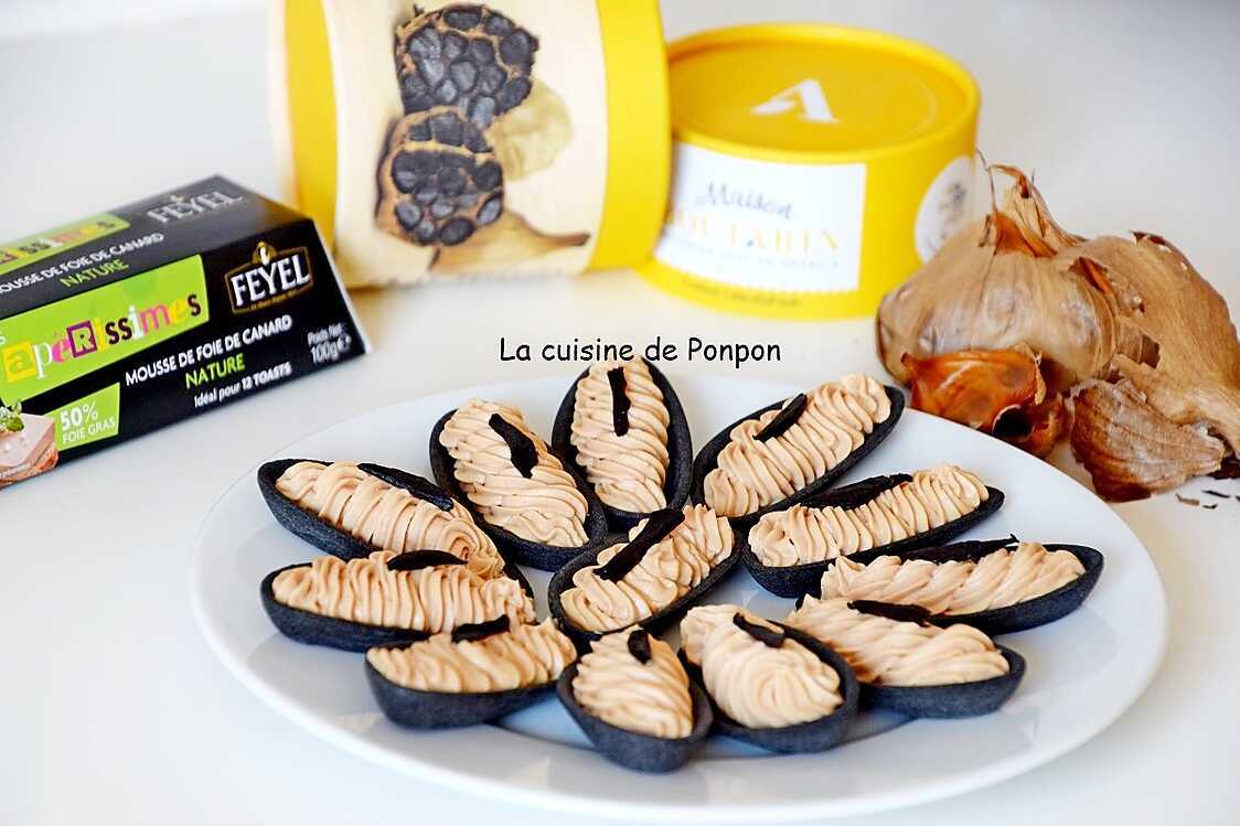 Recette d'Amuse bouche à la mousse de foie de canard et ail noir