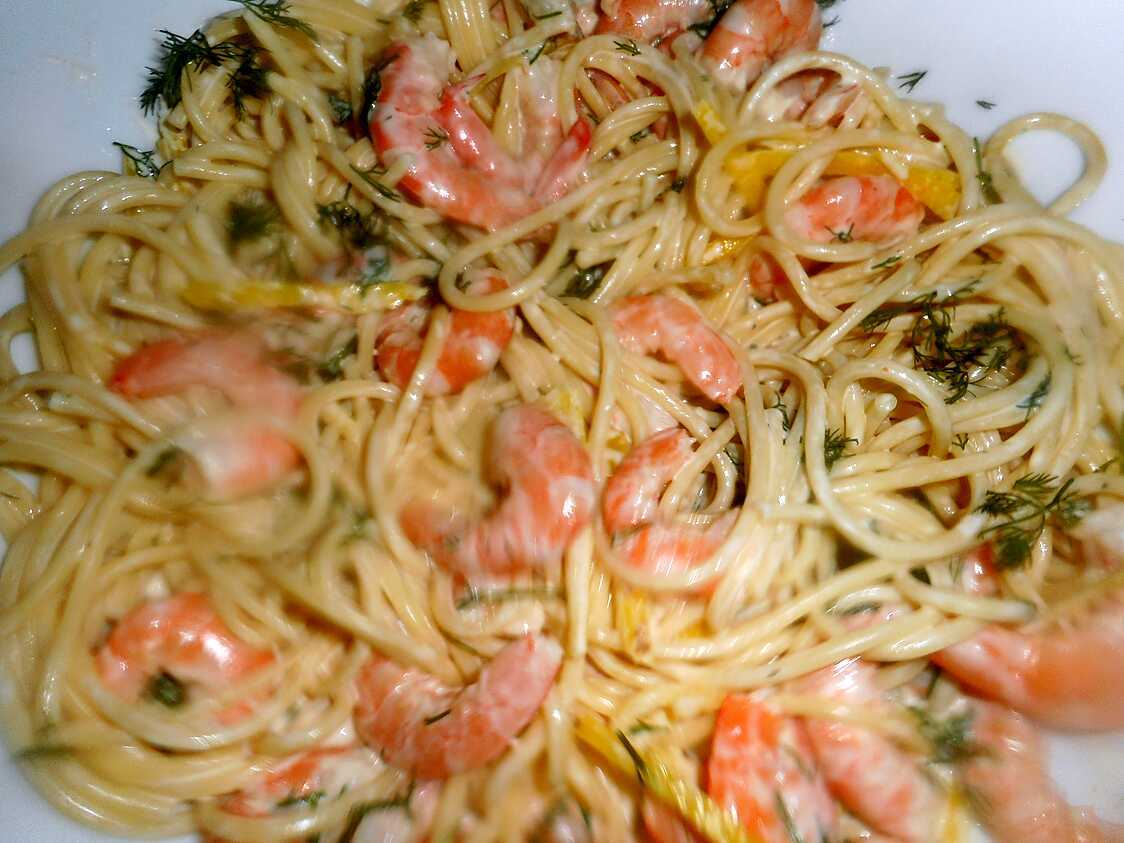 Recette de Spaghetti aux crevettes,citron et aneth