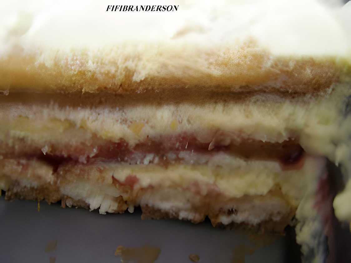 Recette de Tiramisu a la sauce de fruits rouges