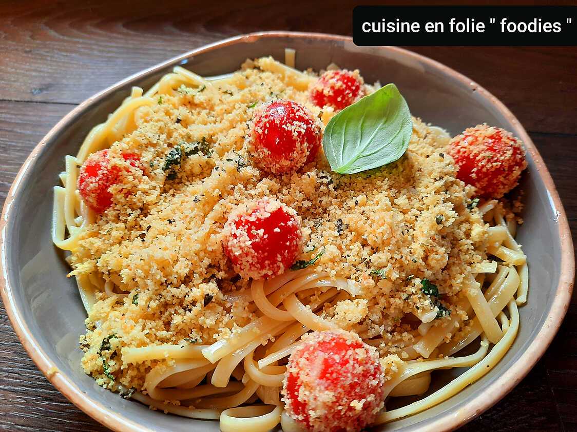 Recette de Pâtes au parmesan du pauvre ( ou pasta à la mollica)