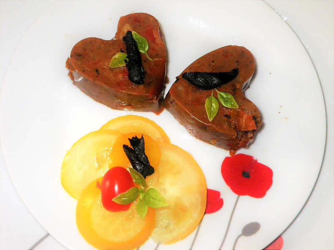 Recette de Bavarois de tomates à l ail noir